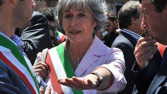 Scontri Genova/ Vincenzi: Responsabilità è del ministro Maroni - apcom