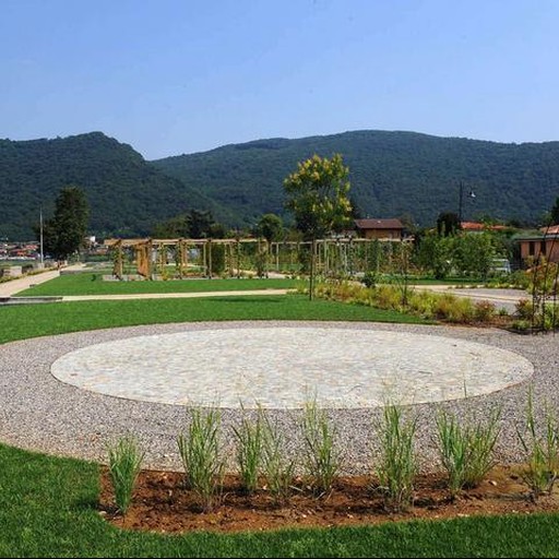 Paratico vara la nuova spiaggia Più verde e il lungolago si amplia ...
