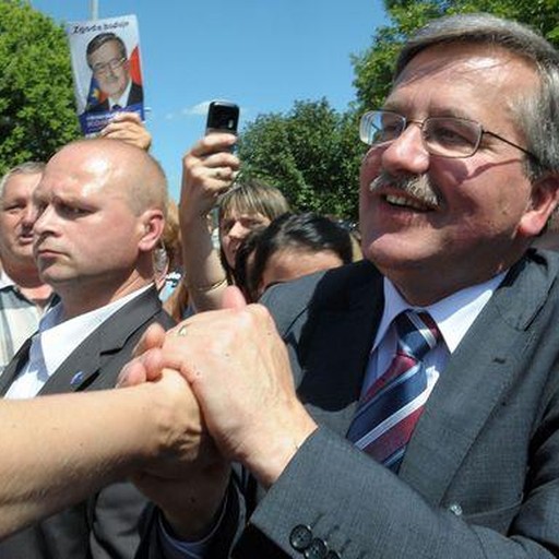 Polonia/ Vince liberale Komorowsky, Kaczynsky si congratula - apcom