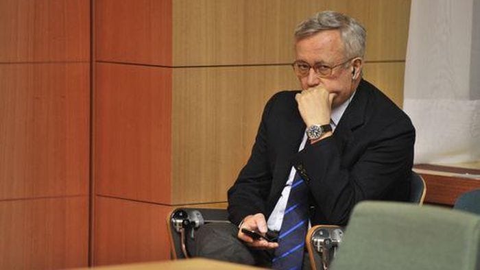 Ecofin/ Tremonti lascia Bruxelles e rientra a Roma - apcom