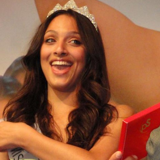 Miss Bergamo è metà brasiliana: Giulia Giorgi eletta la più bella - Cronaca