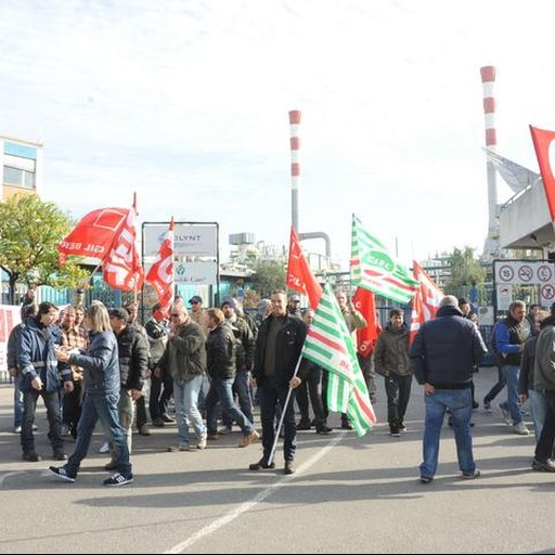 Polynt Scanzo: sciopero e presidio In gioco c'è il premio di risultato ...