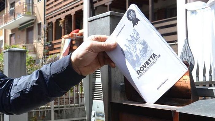 Rovetta: «No al raduno fascista» Un dvd nelle buche delle lettere - Cronaca