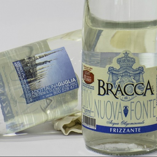 Acqua Bracca adotta una Guglia 3 milioni di bottiglie per il Duomo ...