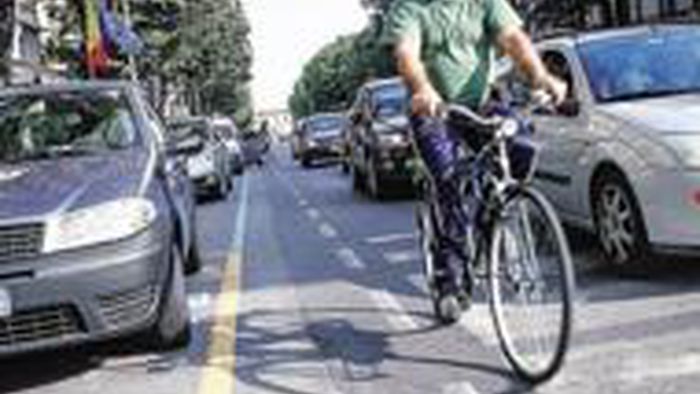 Pista ciclabile in viale Papa Giovanni Zenoni favorevole. Che ne pensi ...