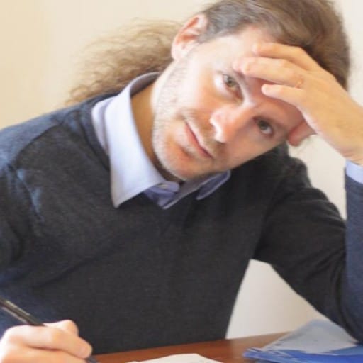 «Sosteniamo il professor Rho» Tam tam sul web: sabato corteo - Cronaca