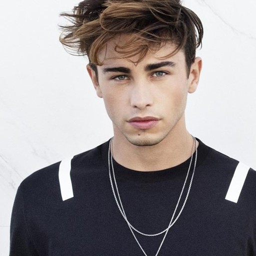 Riki, da Amici a Oriocenter Sui social fans già impazziti - Cultura e ...