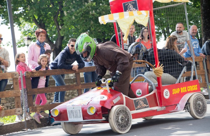 In migliaia per il Soap Box Rally - Foto A tutta velocità sulle Mura ...