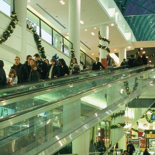 OrioCenter cambia volto dopo 18 anni E all’Uci lo schermo più largo d ...