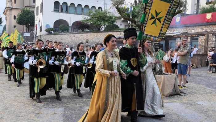 Tappa storica per L’Eco café A Vall’Alta si celebra la storia - EcoCafe