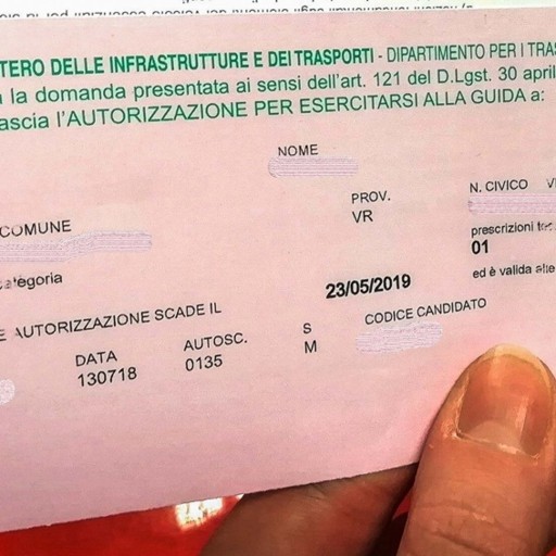 Patenti, ancora bloccati gli esami di guida Ma i fogli rosa prorogati ...