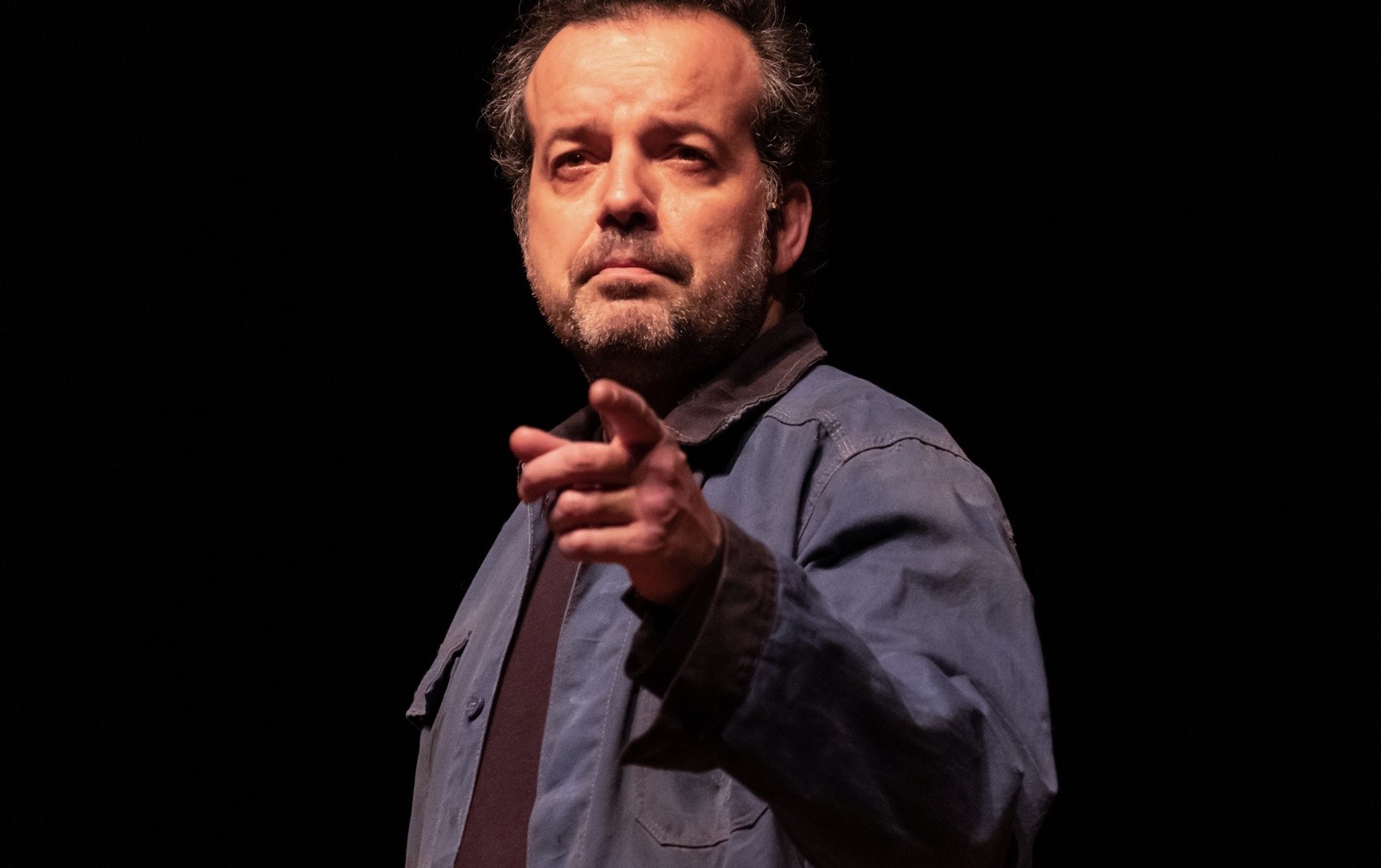 Mario Perrotta racconta i padri della generazione dei millennials ...