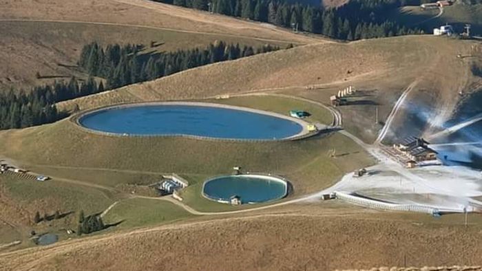 Temperature giù, si spara neve al Pora e Valtorta-Piani di Bobbio - Cronaca