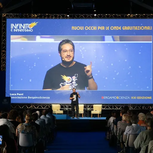 Rubato il pc all’astrofisico Luca Perri