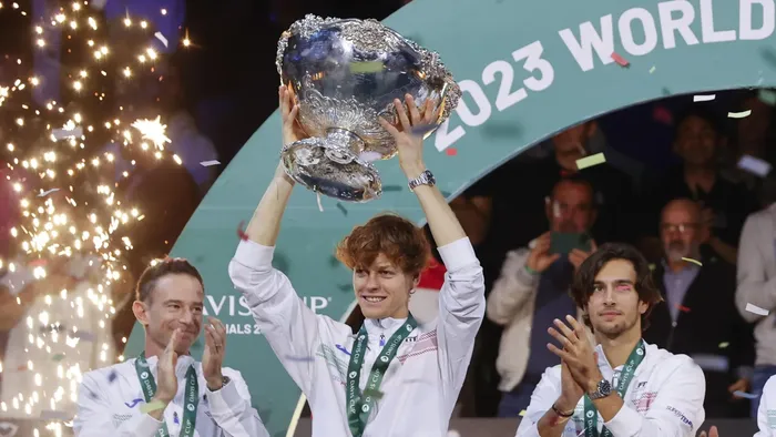 Grazie a un immenso Sinner la Coppa Davis torna in Italia dopo 47 anni
