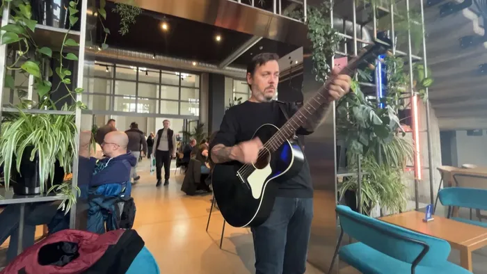 Il nuovo album di Matteo Trevisan non è uno stupido gioco