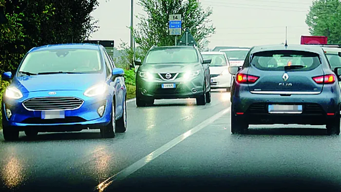 Auto intestate a prestanome: è allarme. Fino a 150 vetture a testa
