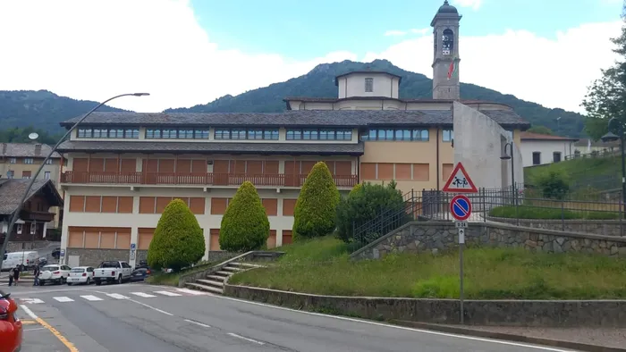 Serina, le aule scolastiche sono da ritinteggiare? Ci pensano i ...