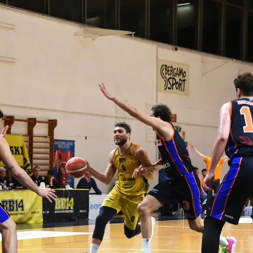 BB14 brinda nel derby per 91-85. Blu Orobica fa tremare i “cugini ...