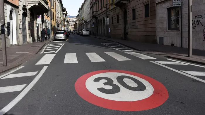 Zone 30, Bergamo tira dritto: «Obiettivo l’80% della città»