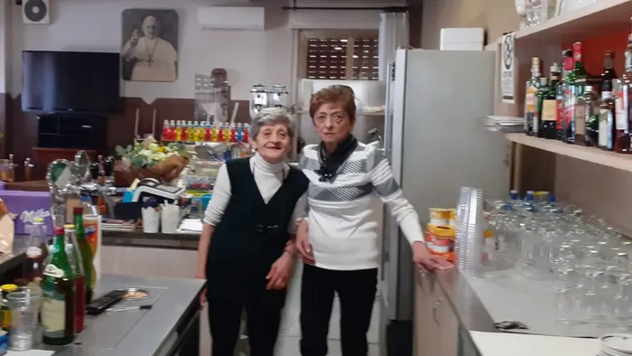 Dopo 68 anni chiude il bar Ceo di Lurano, «memoriale» di don Resmini