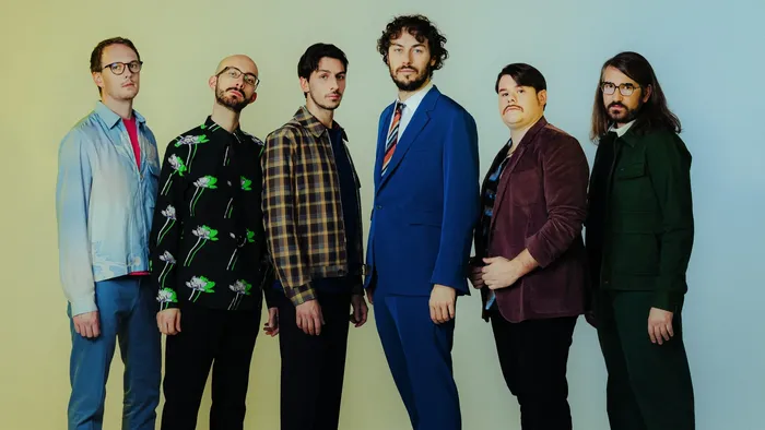 «Hello World», il nuovo album dei Pinguini