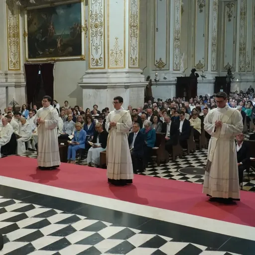 Tre preti novelli sabato in Duomo