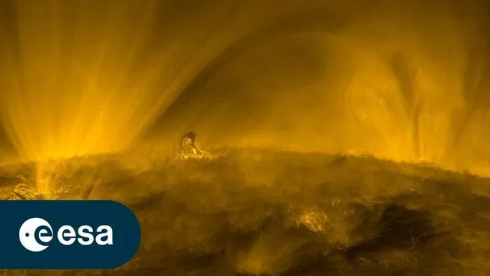 L'incandescente atmosfera solare vista da Solar Orbiter VIDEO - Scienza ...