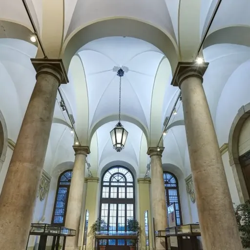 Nuova vita all’atrio della biblioteca Mai