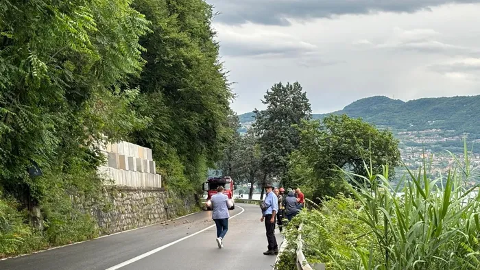Frana a Parzanica, chiusa la 469 in entrambe le direzioni