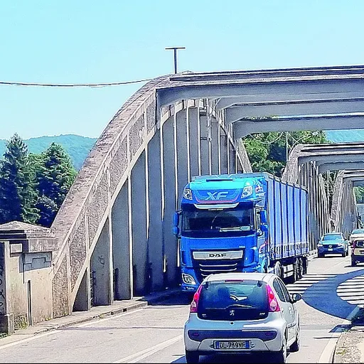 Il ponte di brivio verrà chiuso 16 mesi: rischio caos