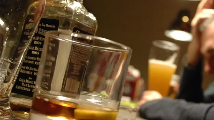 Abuso di alcol: tutte le informazioni sui rischi