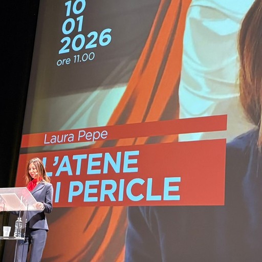 Lezioni di storia al Donizetti: sold out per Laura Pepe