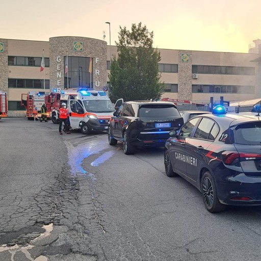 Incendio in un’azienda di materiale plastico a Villongo, due operai ...