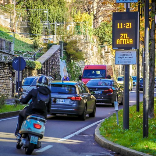 Città Alta: Ztl dalle 10 alle 24 nei festivi e nuove navette