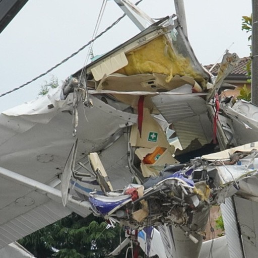 Aereo caduto a Valbrembo, il mistero dell’ultima manovra